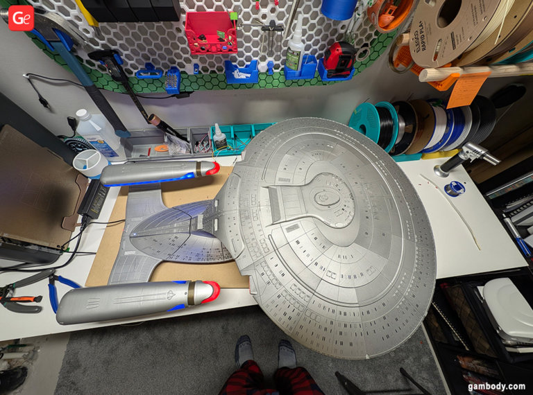USS Enterprise Star Trek Model 3D Print with LED Lights
