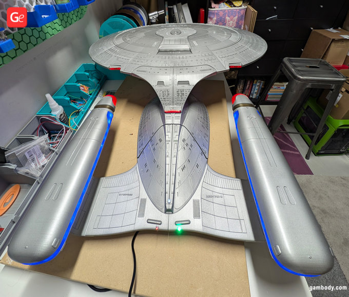 USS Enterprise Star Trek Model 3D Print with LED Lights