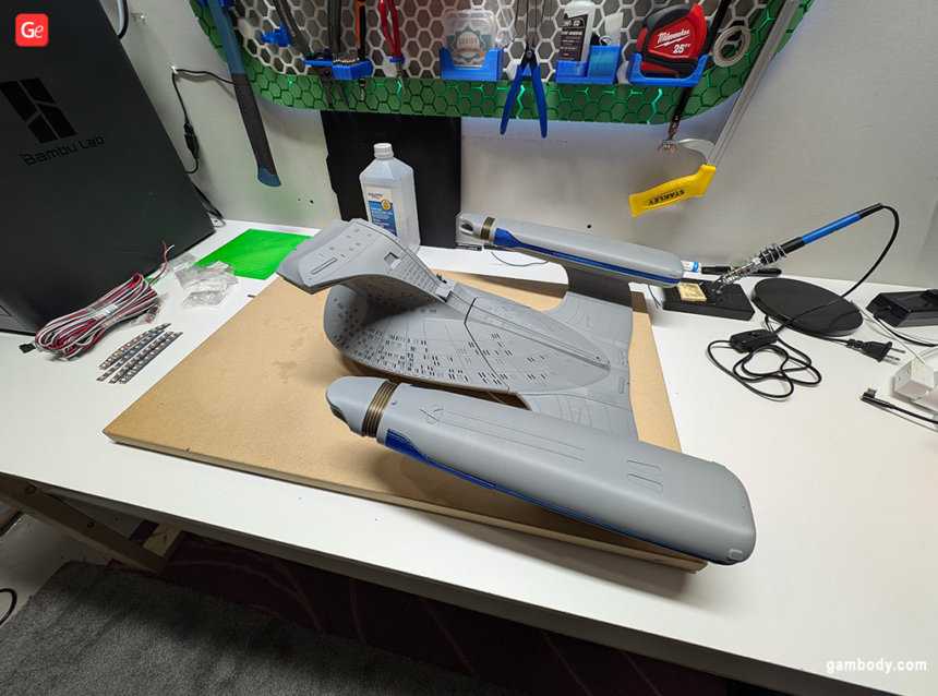 USS Enterprise Star Trek Model 3D Print with LED Lights